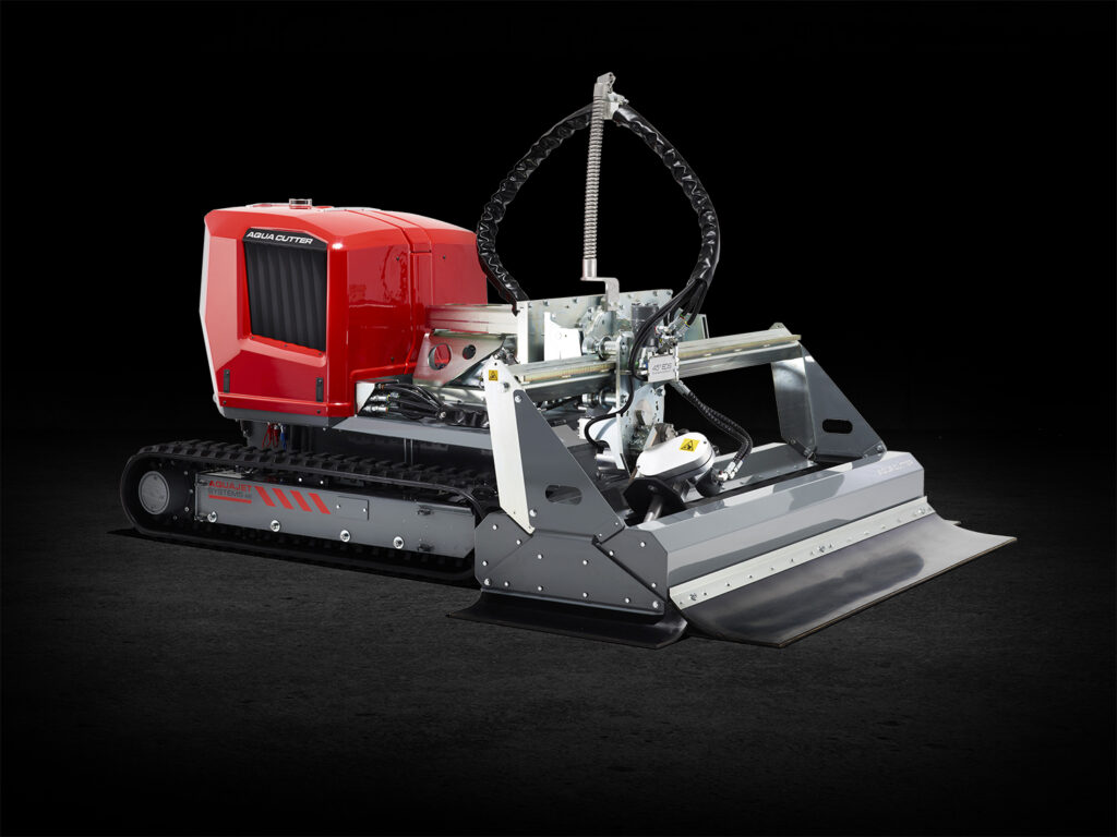 Hydrodemolition robots for safer work